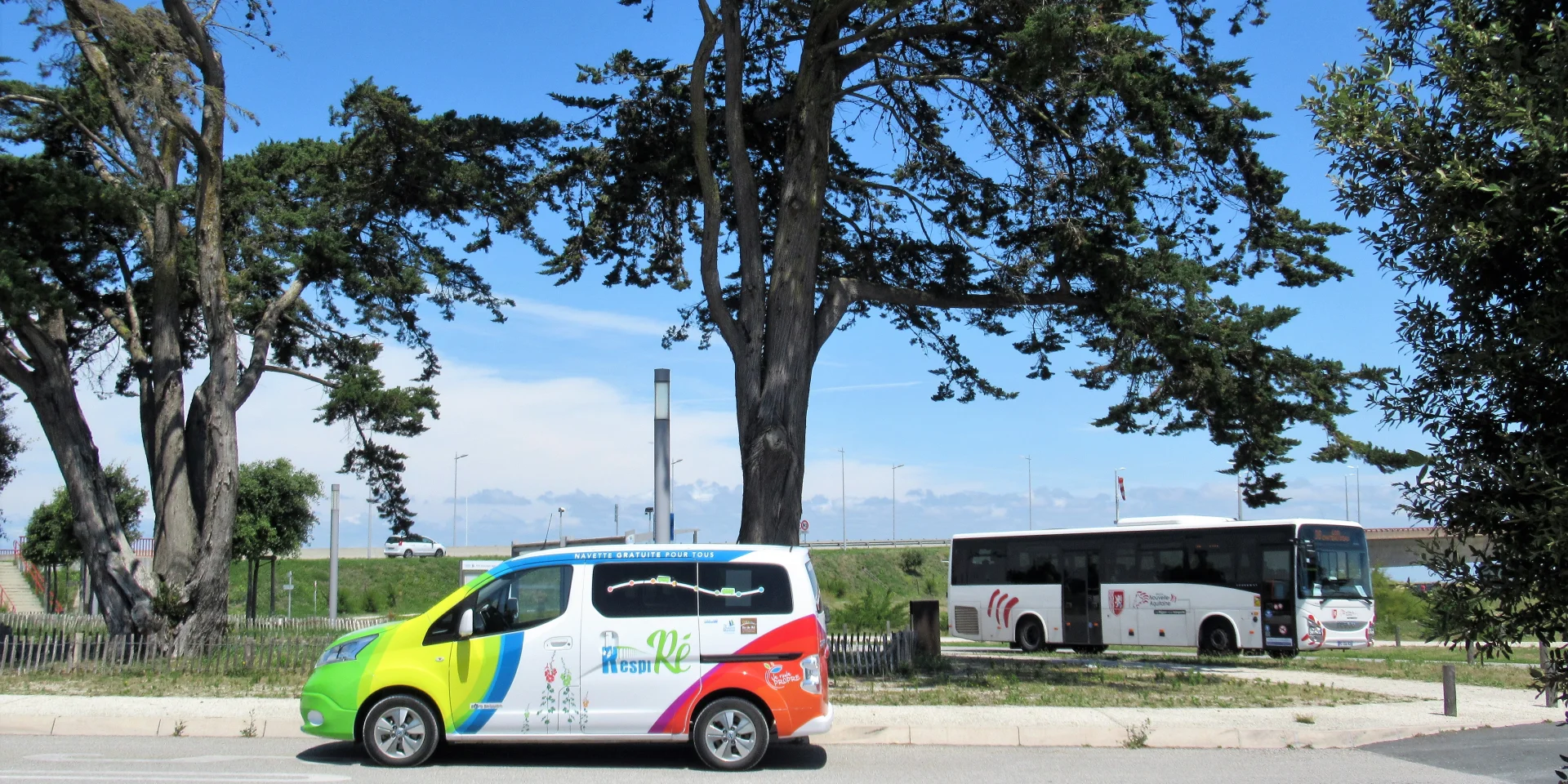 Bus timetables, village shuttles, bridge, transport on demand ...